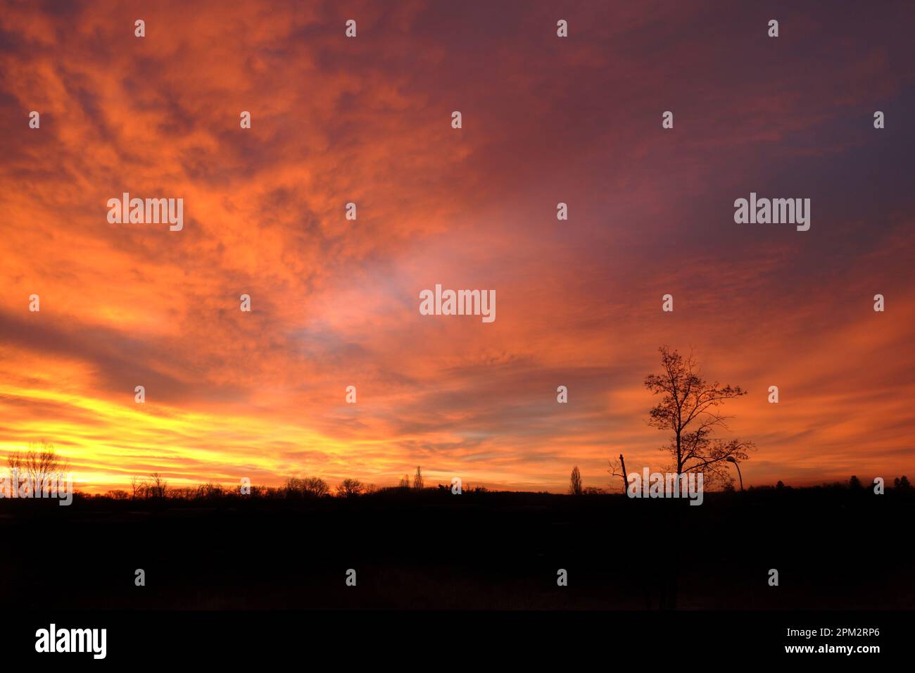 Winter sunset sky hi-res stock photography and images - Alamy
