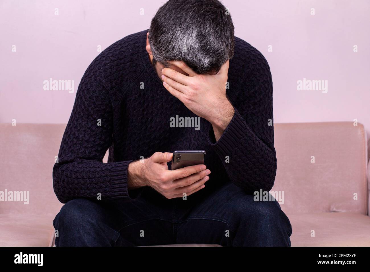 Sad screen hi-res stock photography and images - Alamy