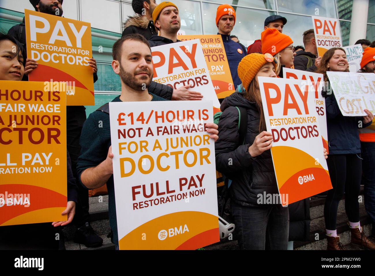London, UK. 11th Apr, 2023. Junior doctors strike outside University ...