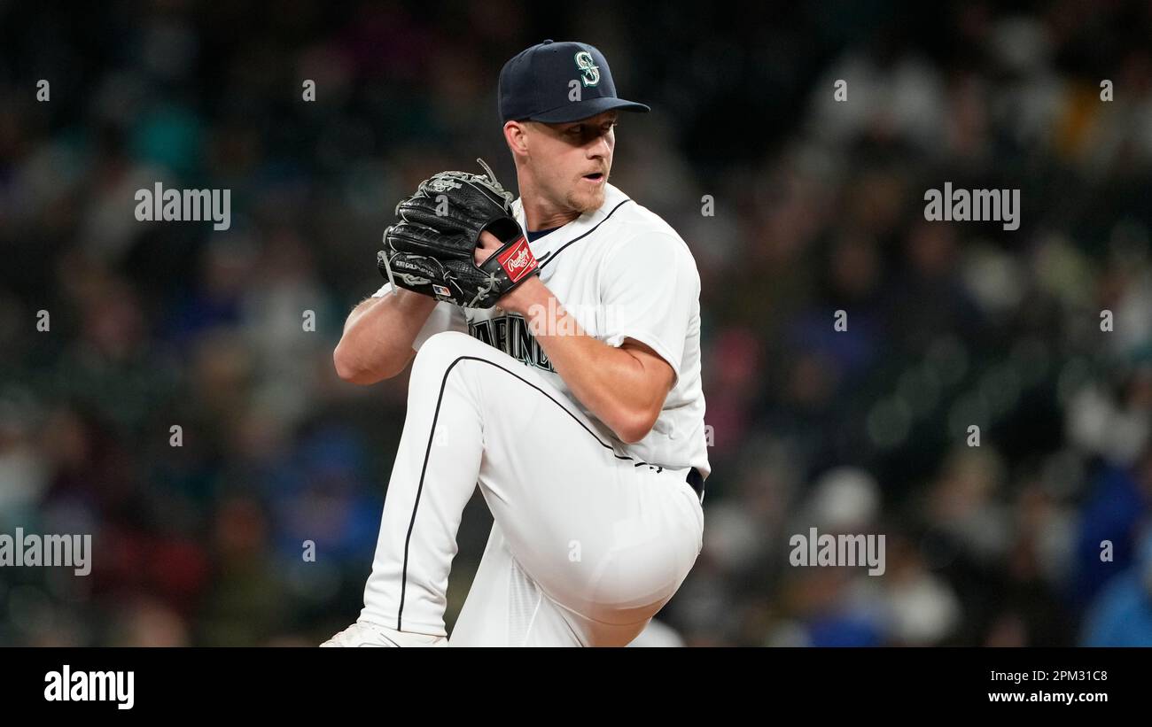 Seattle Mariners relief pitcher Trevor Gott throws against the Los ...