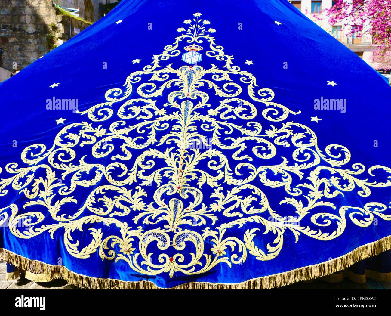 Rear view of the long train statue of Mary Virgen Inmaculada Gloriosa ...