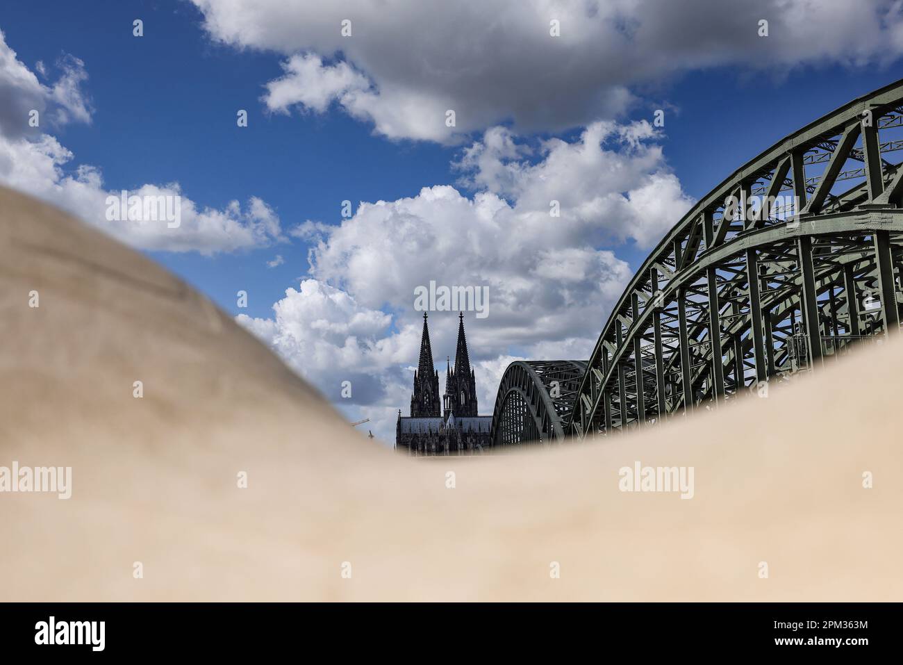 M shaped bridge hi-res stock photography and images - Alamy
