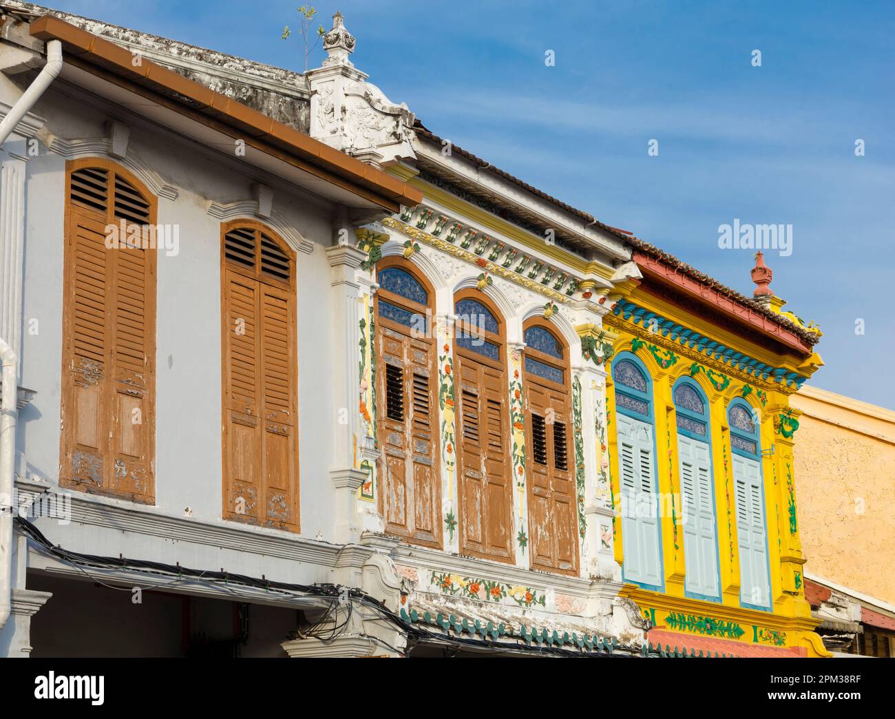 Old chinese merchant house hi-res stock photography and images - Alamy