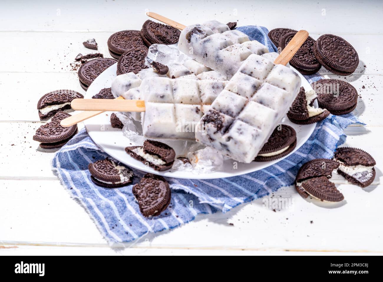 Cream and cookie popsicles ice cream, vanilla ice-cream lollipops with ...