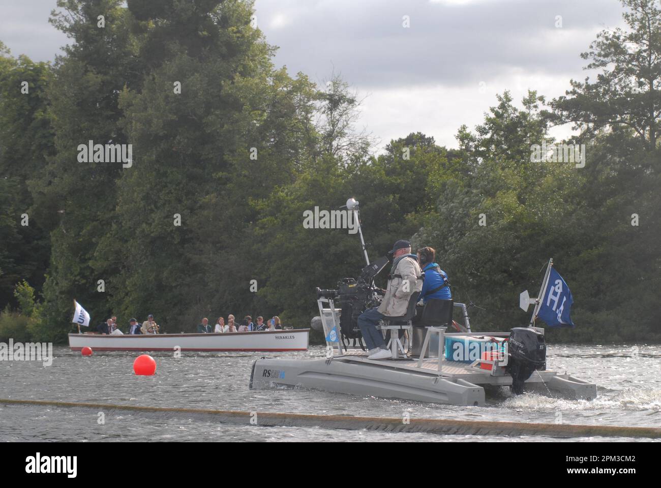 Umpire on launch henley royal hi-res stock photography and images - Alamy