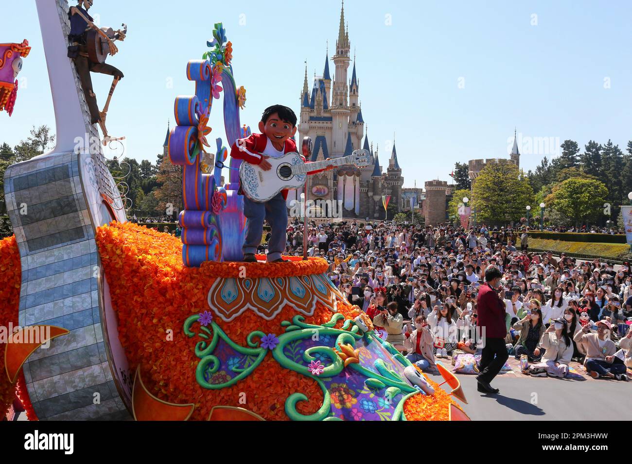 Tokyo, Japan. 10th Apr, 2023. People watch a parade at Tokyo Disneyland ...