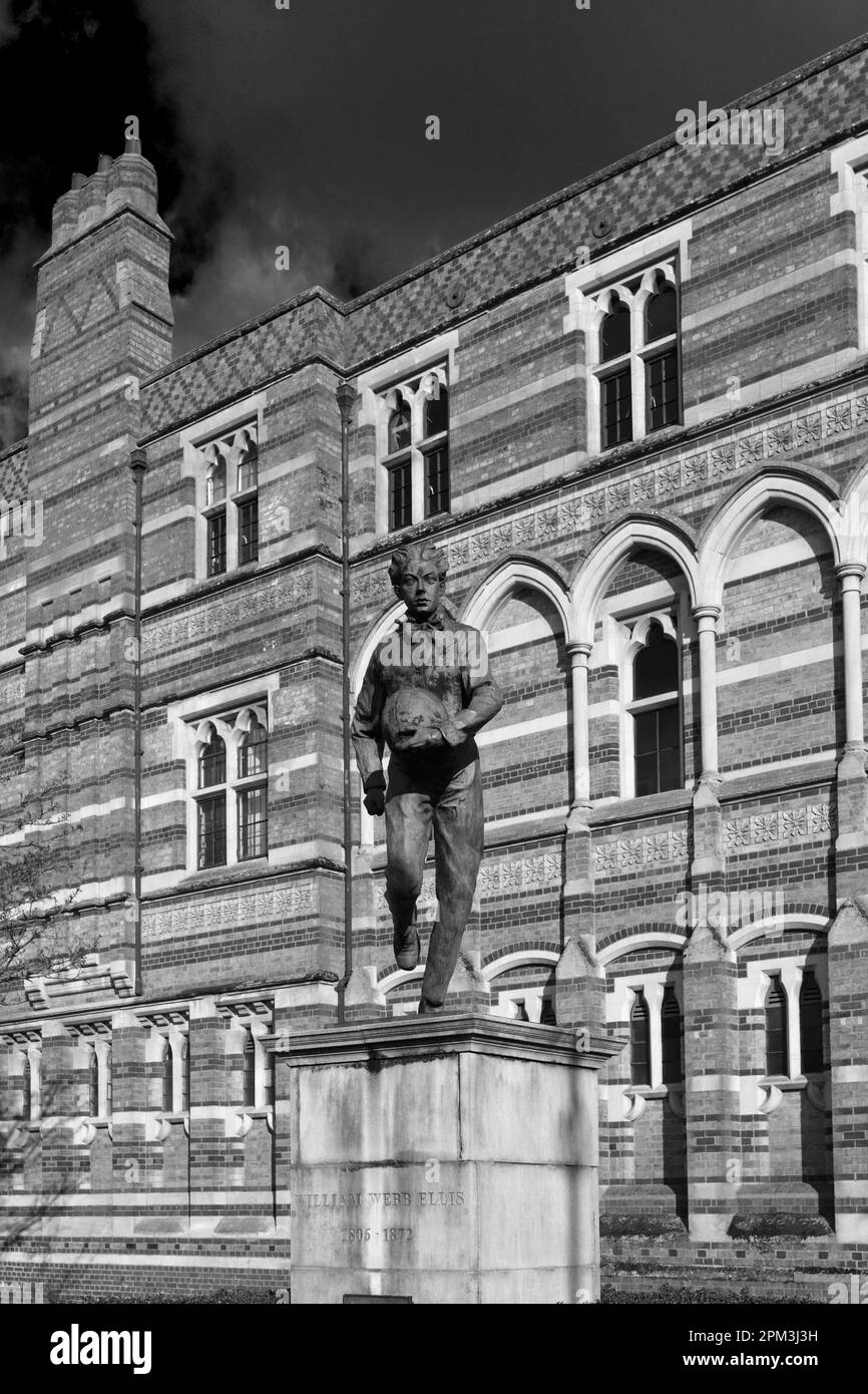 Statue of William Webb Ellis outside Rugby School, Rugby town ...