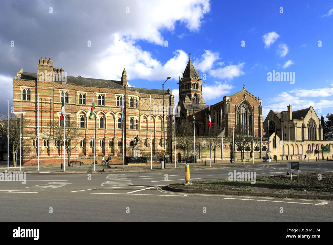 Statue of William Webb Ellis outside Rugby School, Rugby town ...