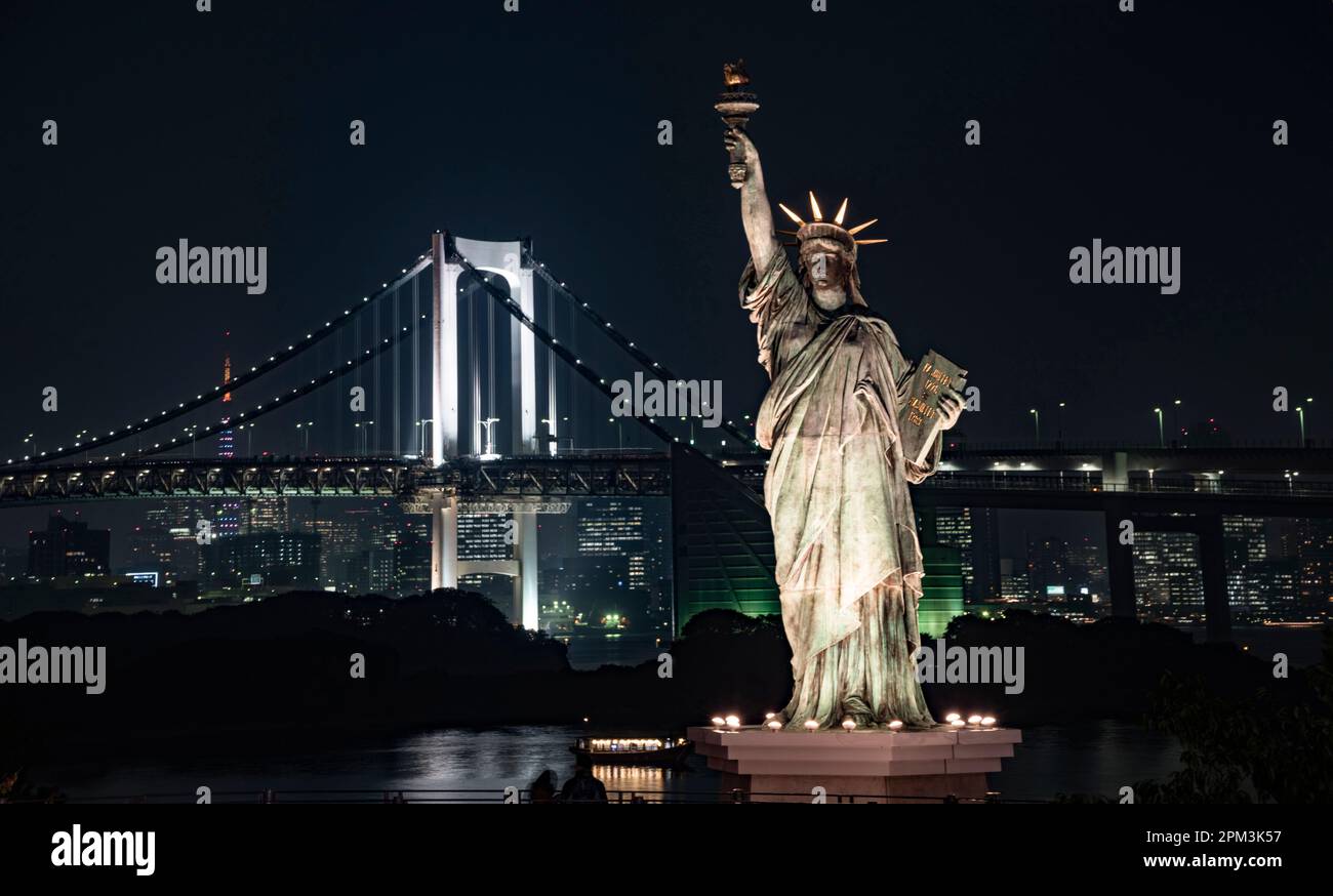 The Rainbow Bridge is a suspension bridge crossing Tokyo Bay between ...