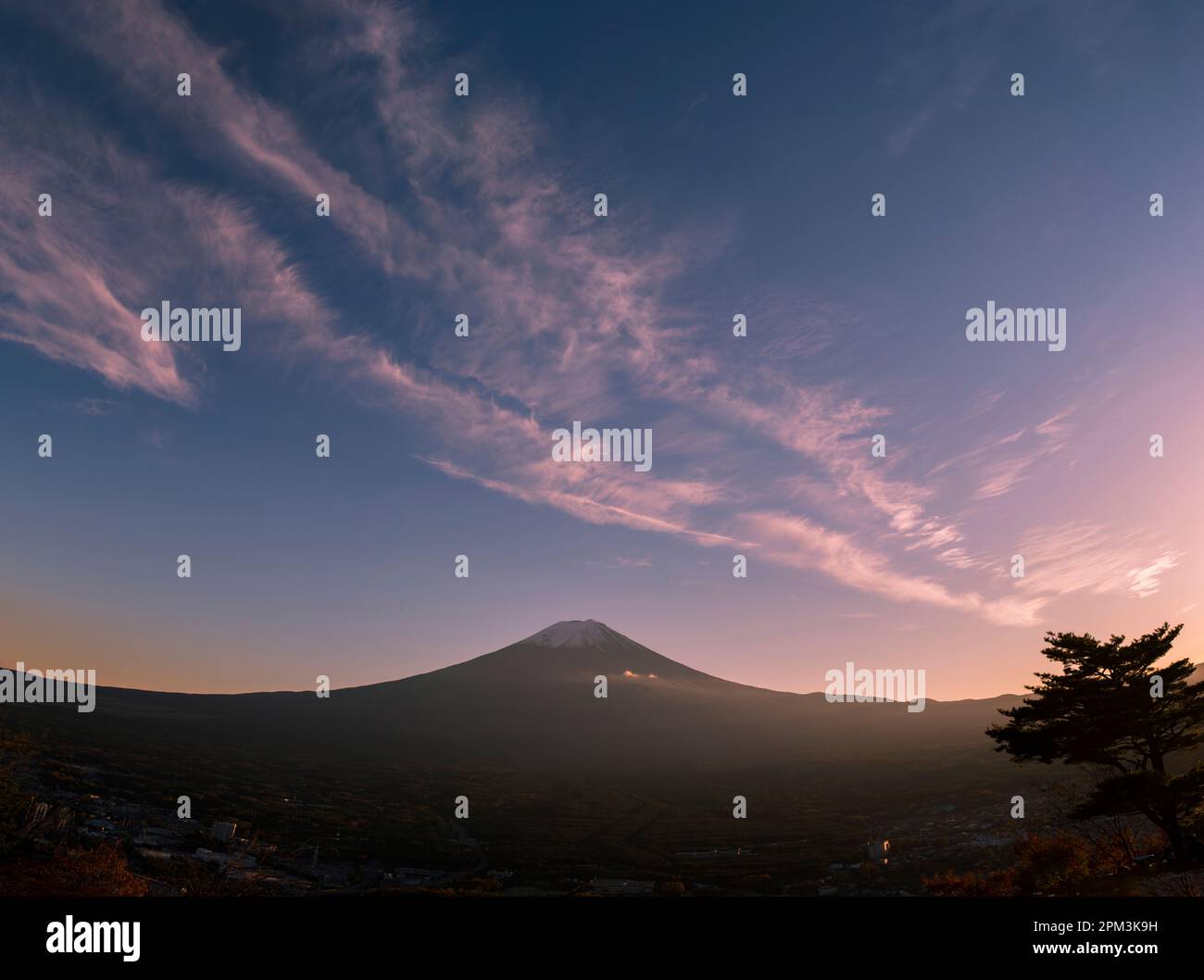 Japanese iconic landscape hi-res stock photography and images - Alamy