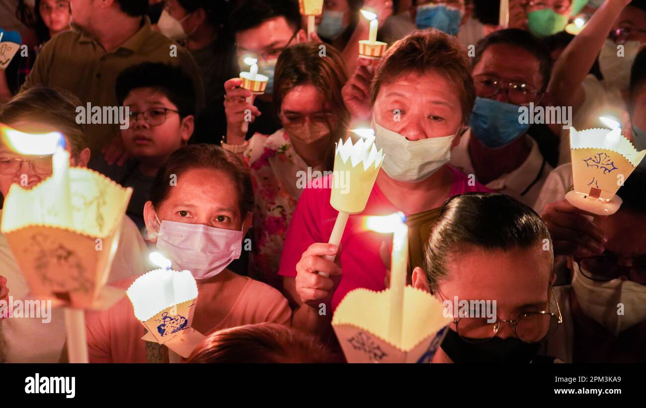 Catholic devotees attend the traditional Salubong followed by Easter ...