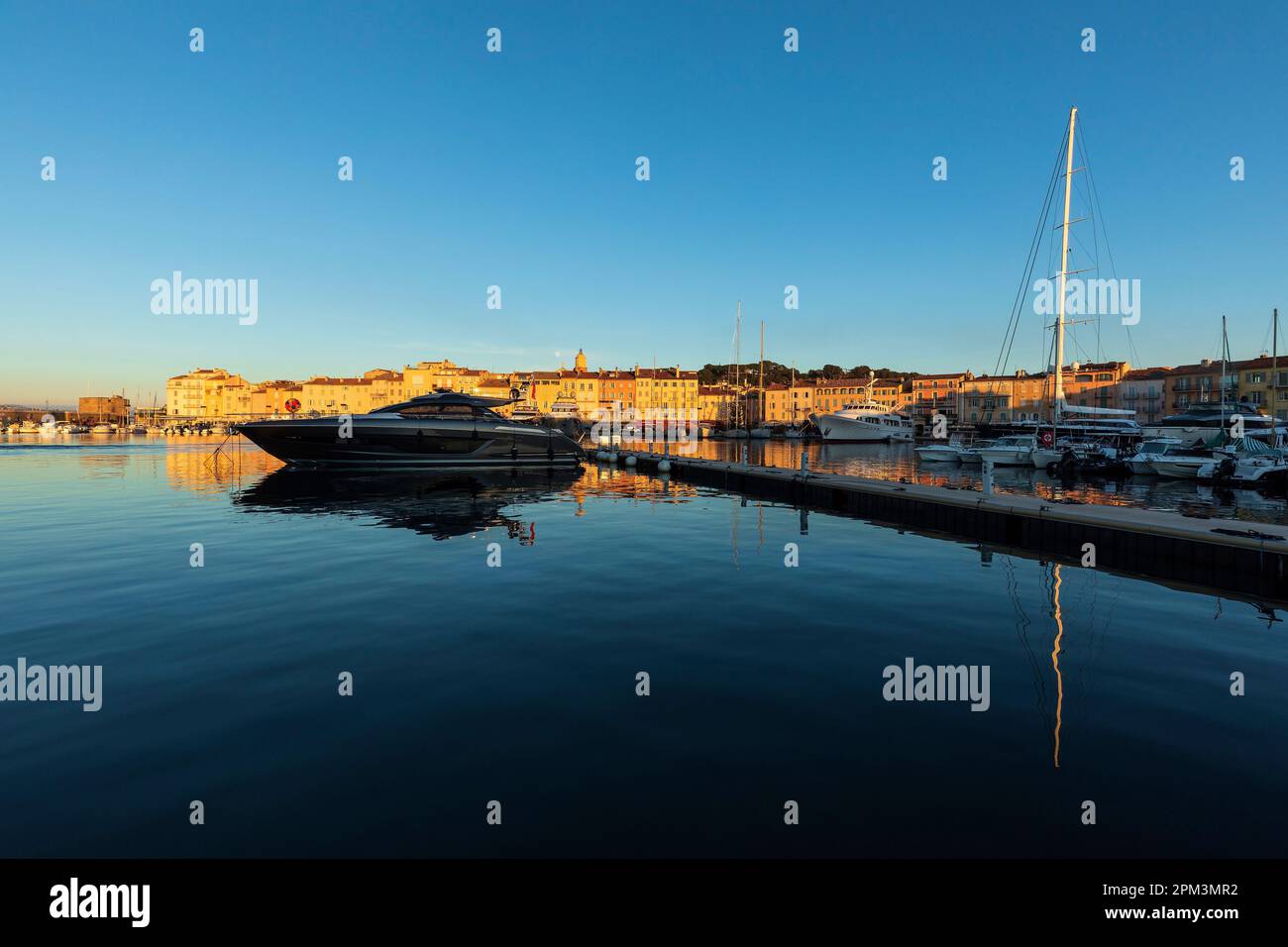 France, Var, Gulf of Saint Tropez, Saint Tropez, the port, quay Gabriel ...