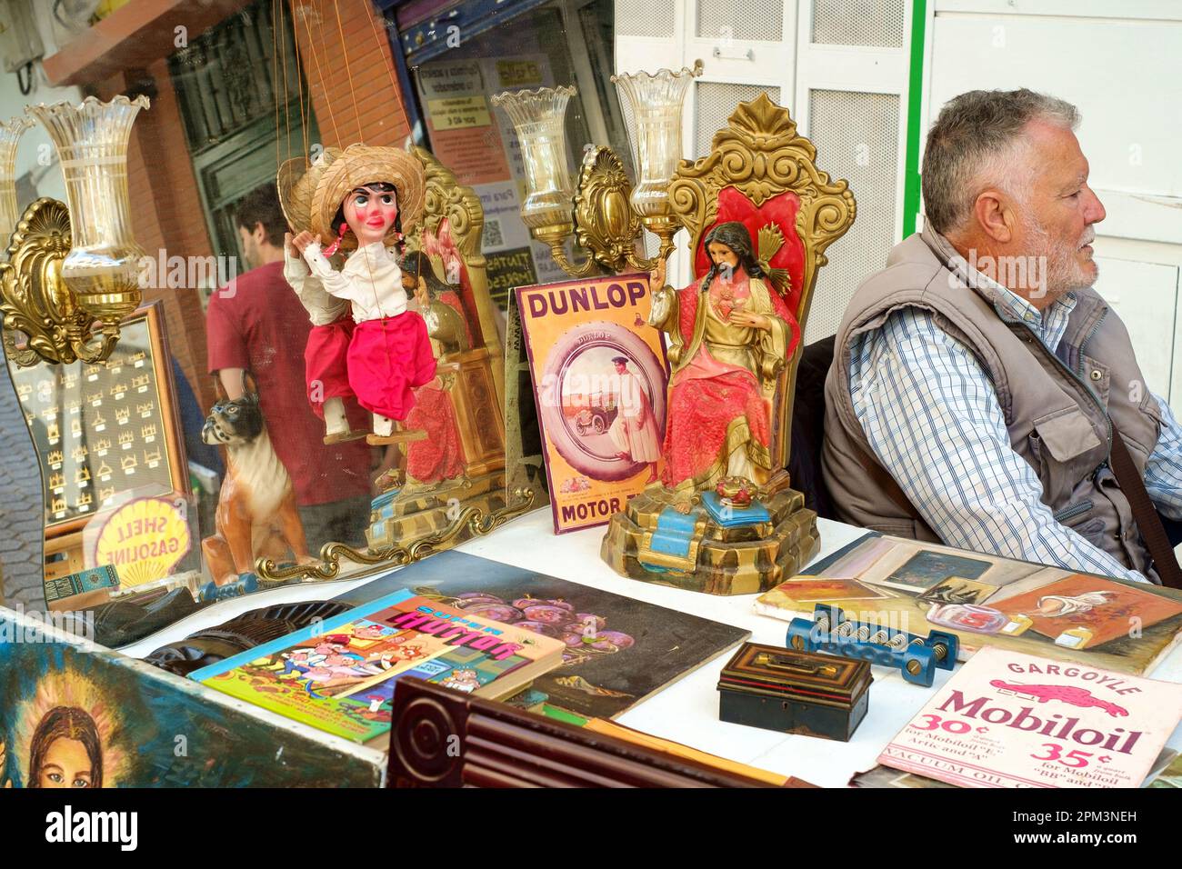 Seville spain flea market street feria hi-res stock photography and ...
