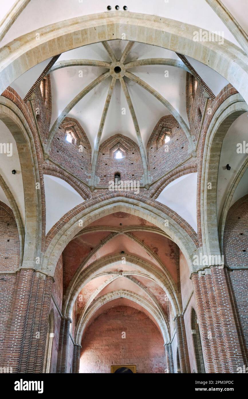 France, Gers, Simorre, Notre Dame de l'Assomption church, Cupola of the ...