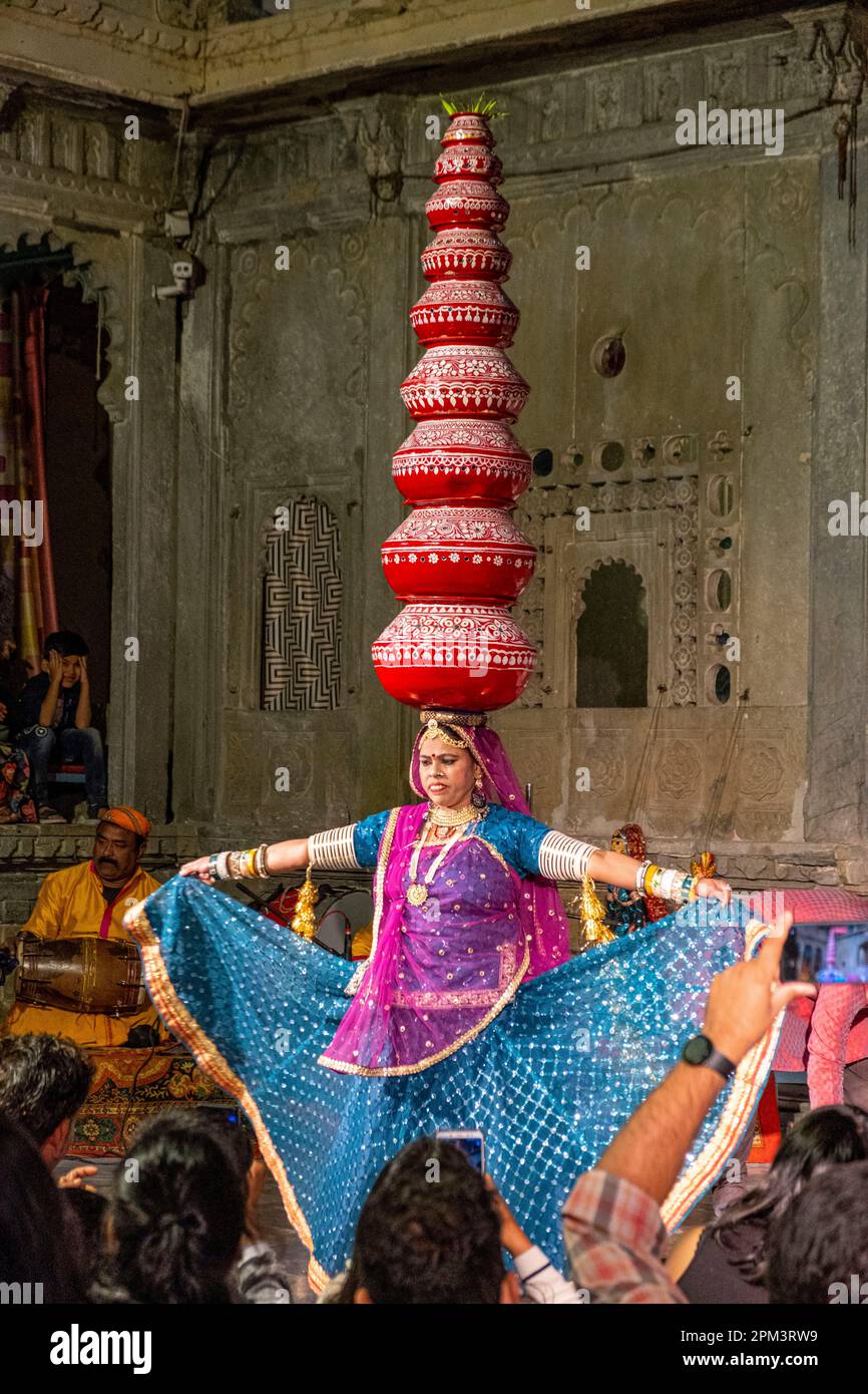 India, Rajasthan state, Udaipur, Bagore Ki Haveli, folk dances Stock ...