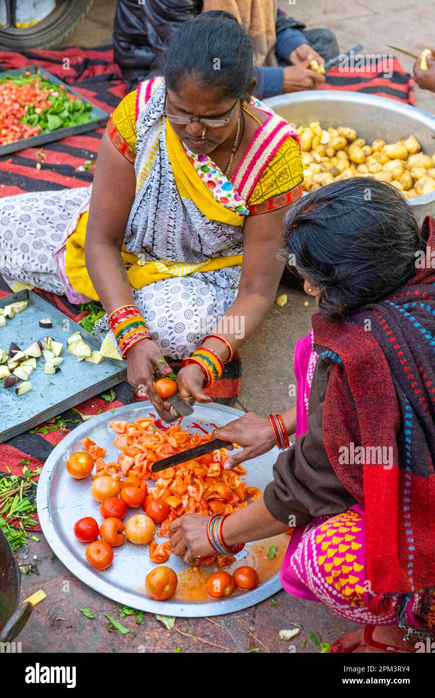 India, Uttar Pradesh state, Varanasi (Benares), downtown, street food ...