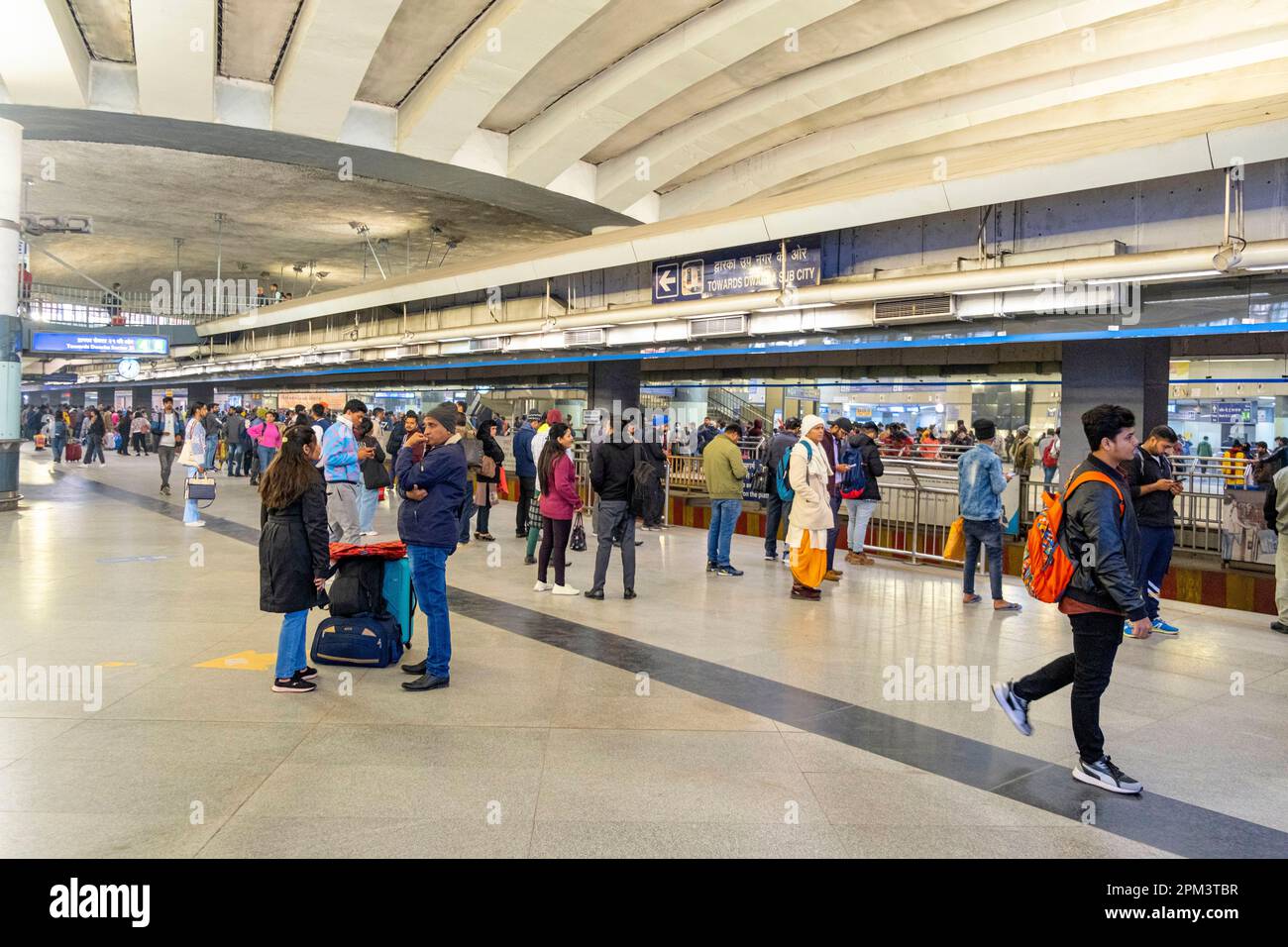 Delhi metro hi-res stock photography and images - Alamy