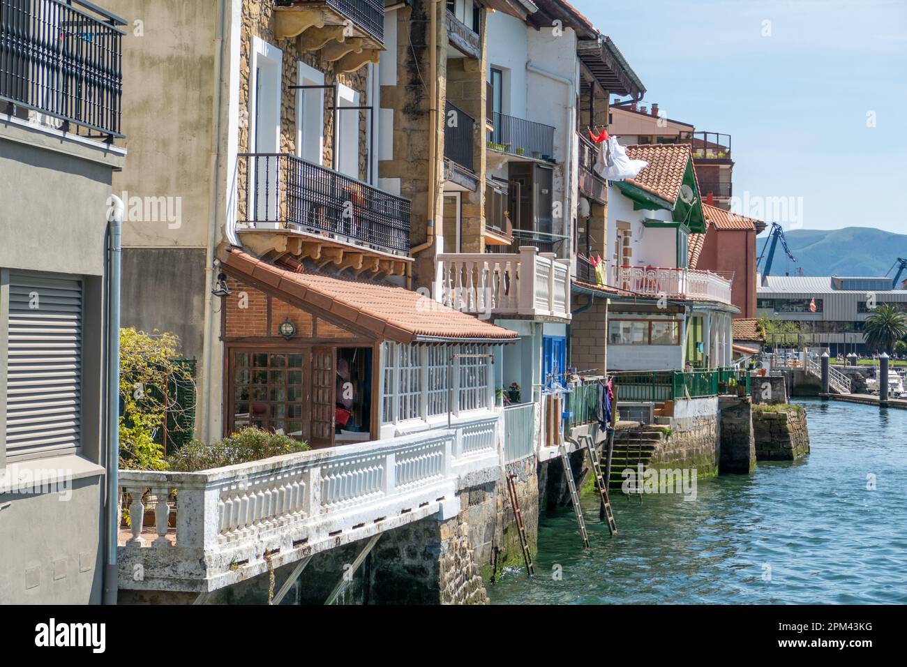 Faro de la plata pasaia hi-res stock photography and images - Alamy