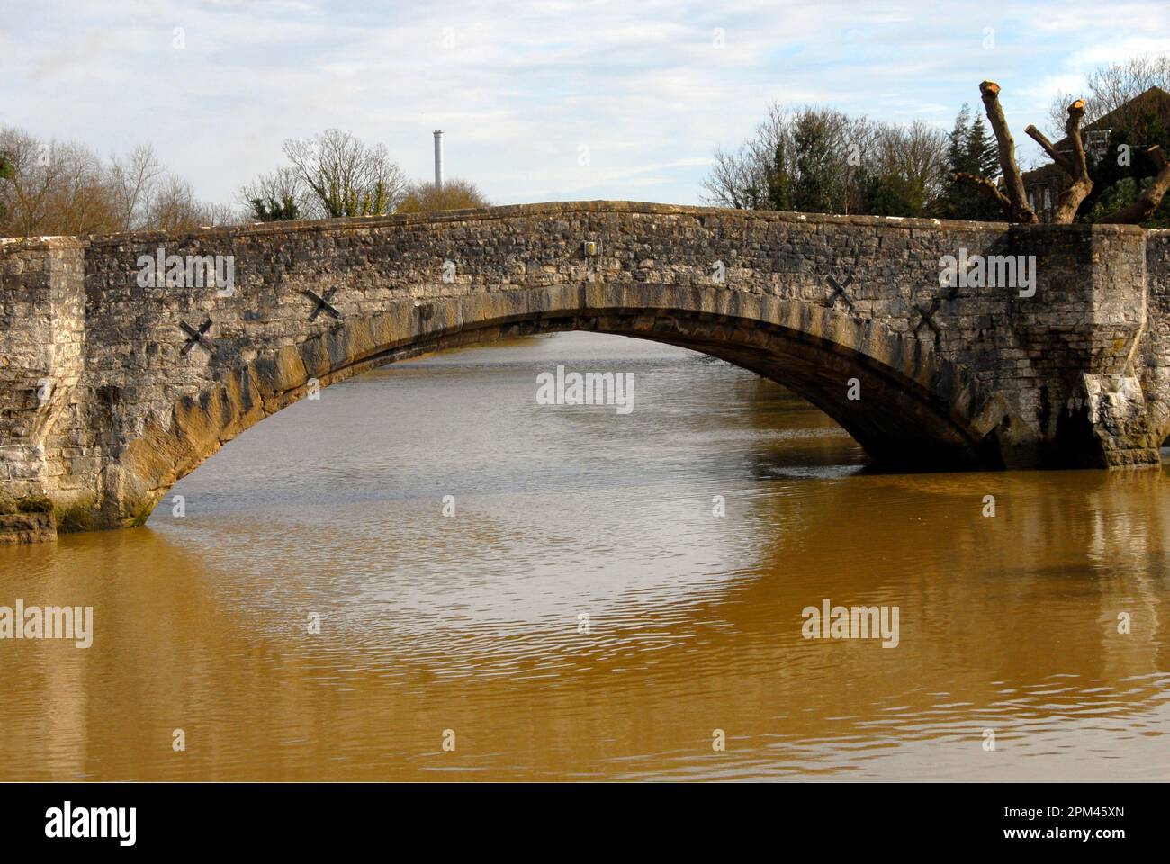The 14th century bridge over the river Medway at Aylesford, Kent ...