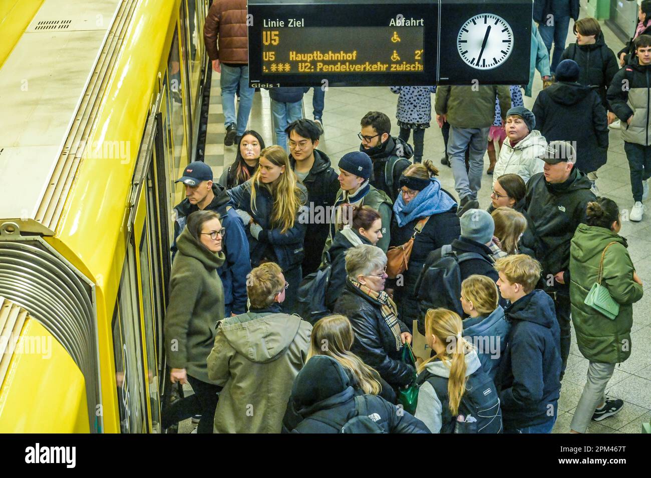 U bahn linie u5 hi-res stock photography and images - Alamy