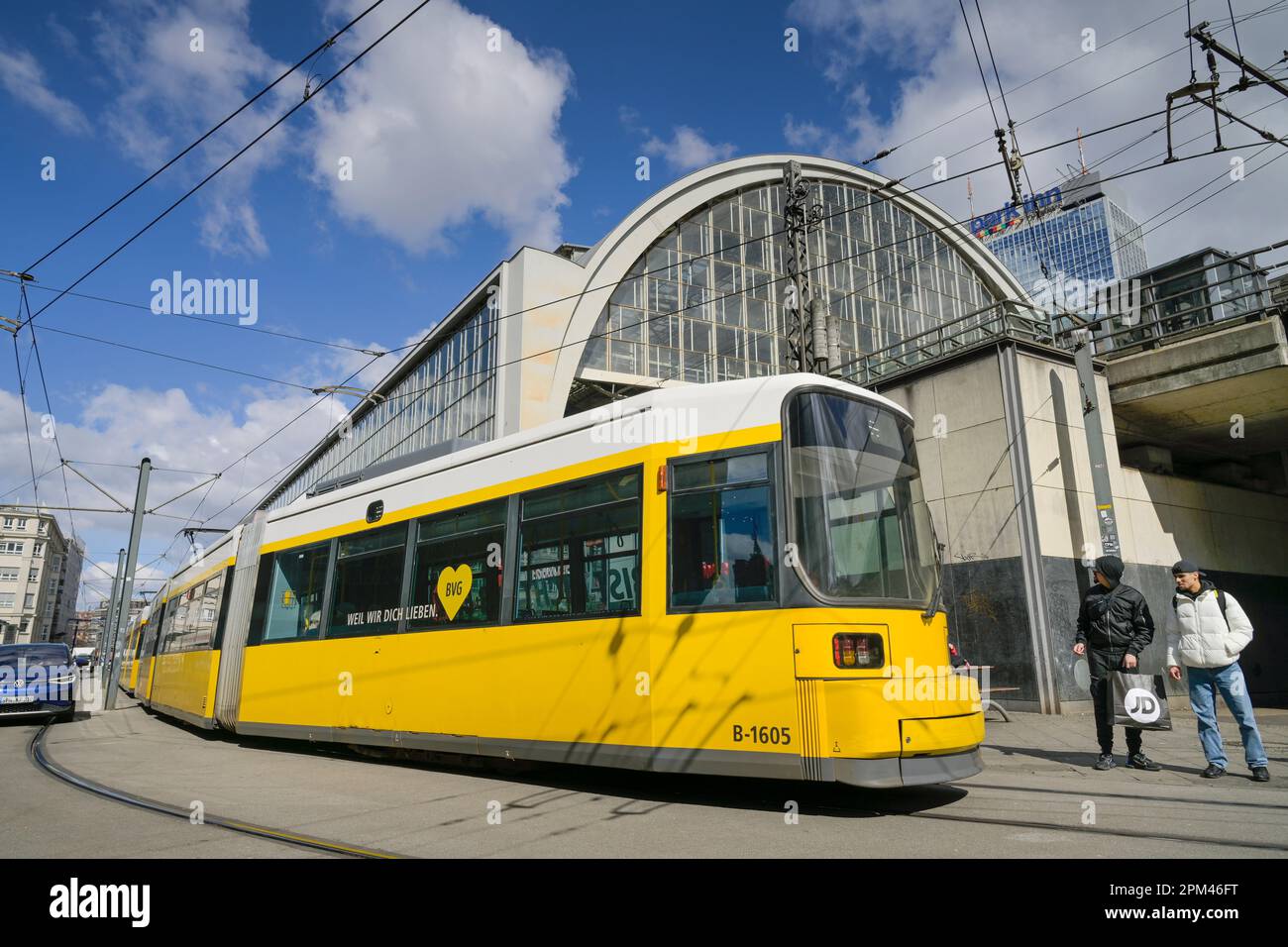Tram, Alexanderplatz, Mitte, Berlin, Deutschland Stock Photo - Alamy