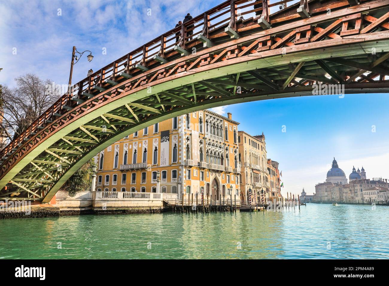 Ponte dell'Accademia, wood and metal bridge on the Grand Canal in ...