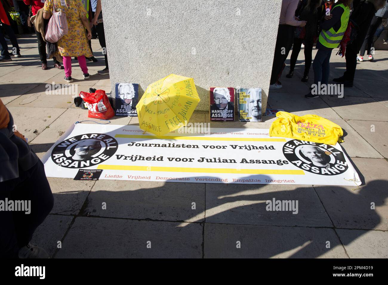 A banner and messages supporting WikiLeaks founder Julian Assange are ...