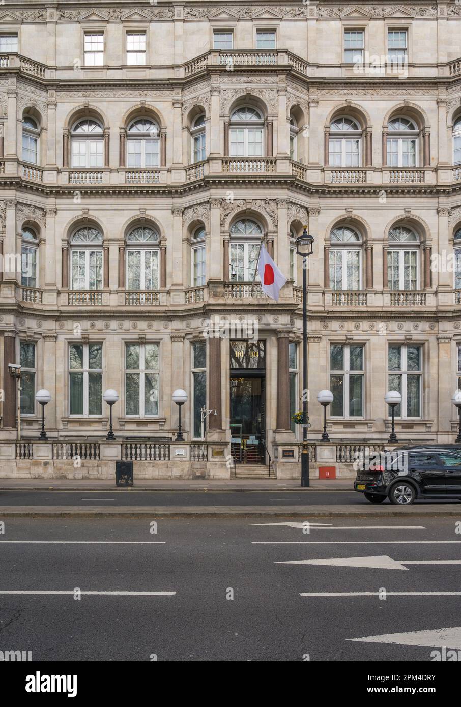 Main facade of the Japanese embassy on Piccadilly, London, England, UK ...