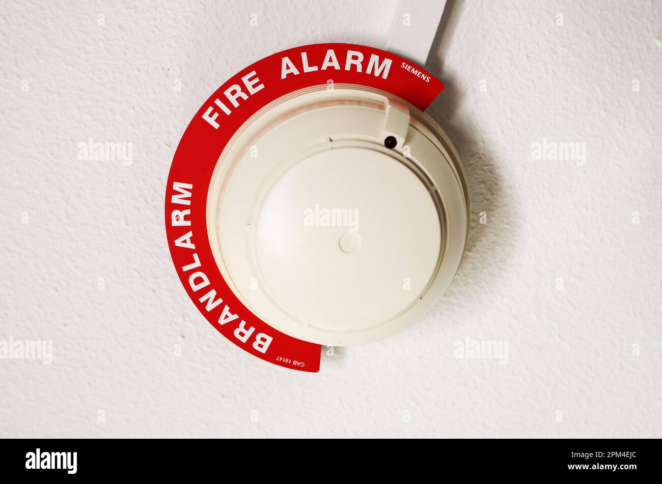Fire alarm in a hotel room Stock Photo - Alamy