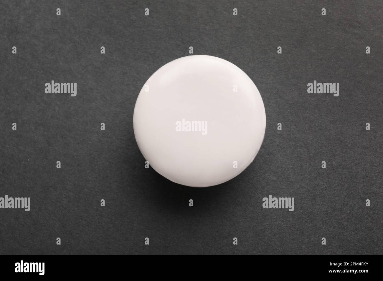 Blank black round badge hi-res stock photography and images - Alamy