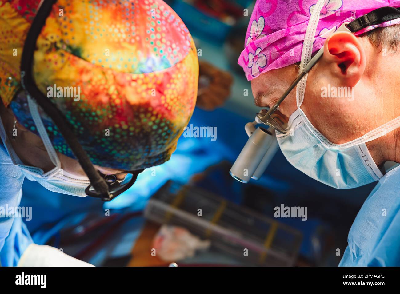 Two surgeons during operation hi-res stock photography and images - Alamy