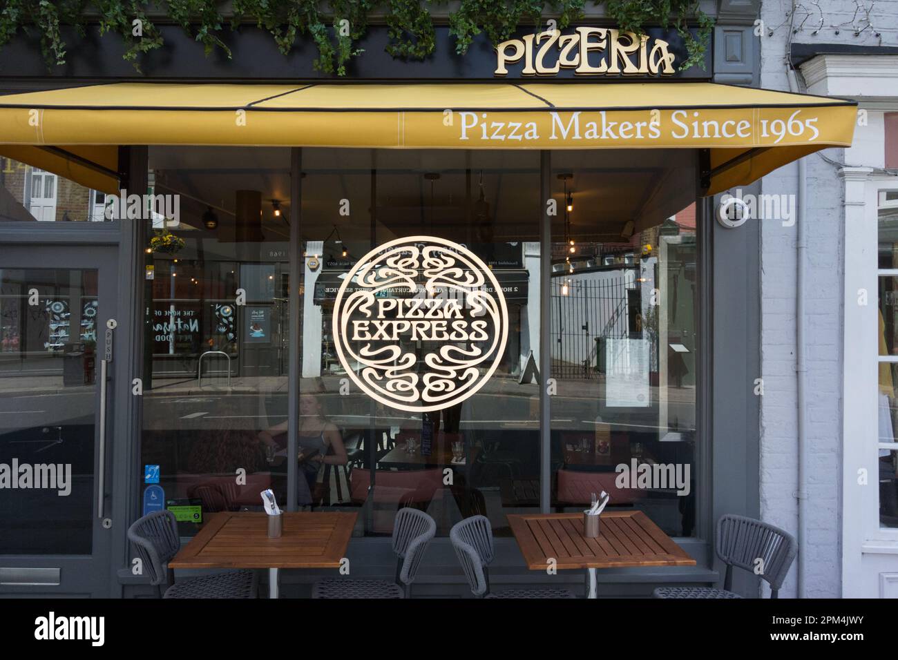 Pizza Express restaurant window, Barnes High Street, Barnes, London ...