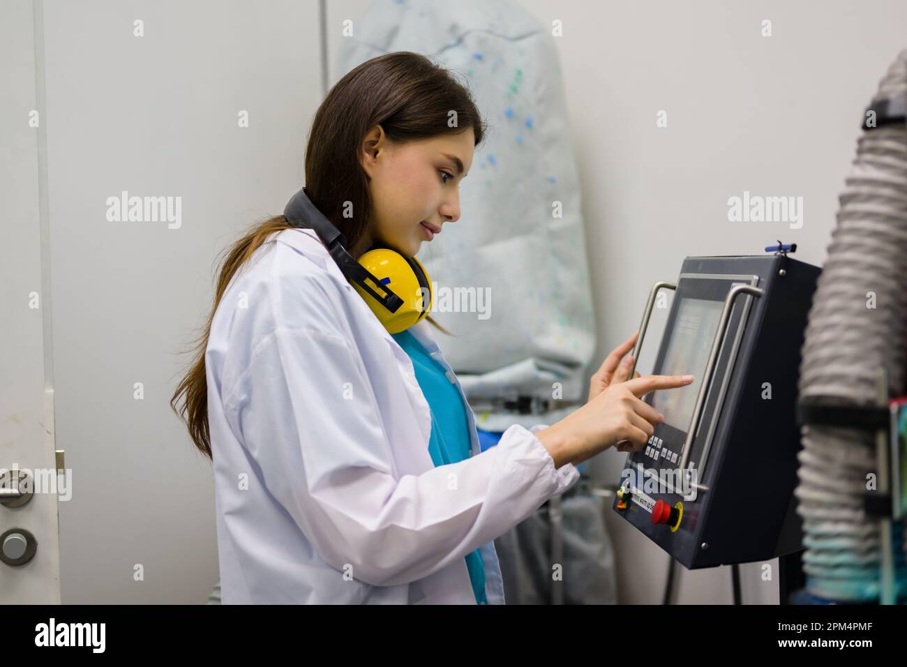 Prosthetic manufacturing hi-res stock photography and images - Alamy