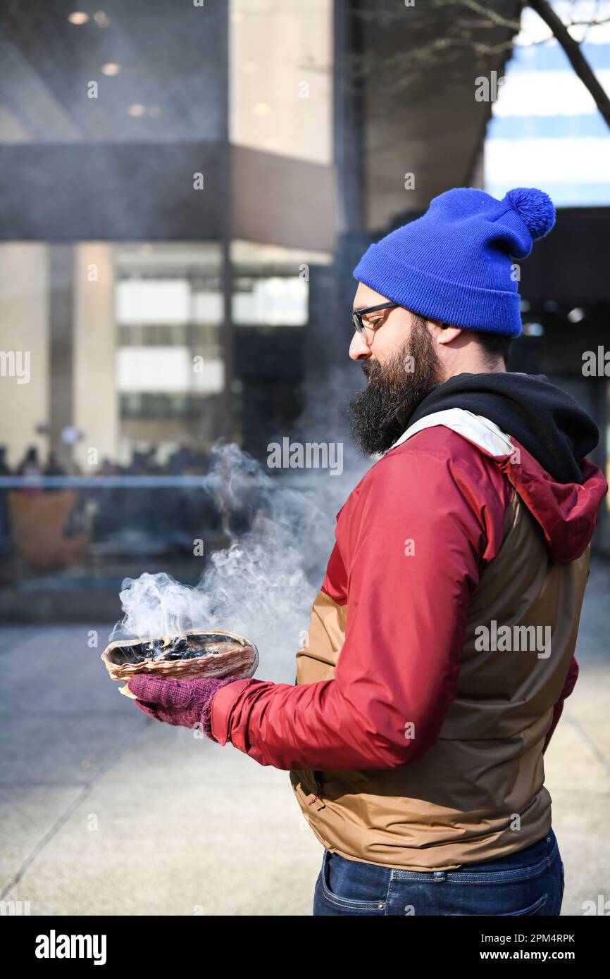 Seattle, USA - 19 Feb, 2020. Chase climate change Protest late in the ...
