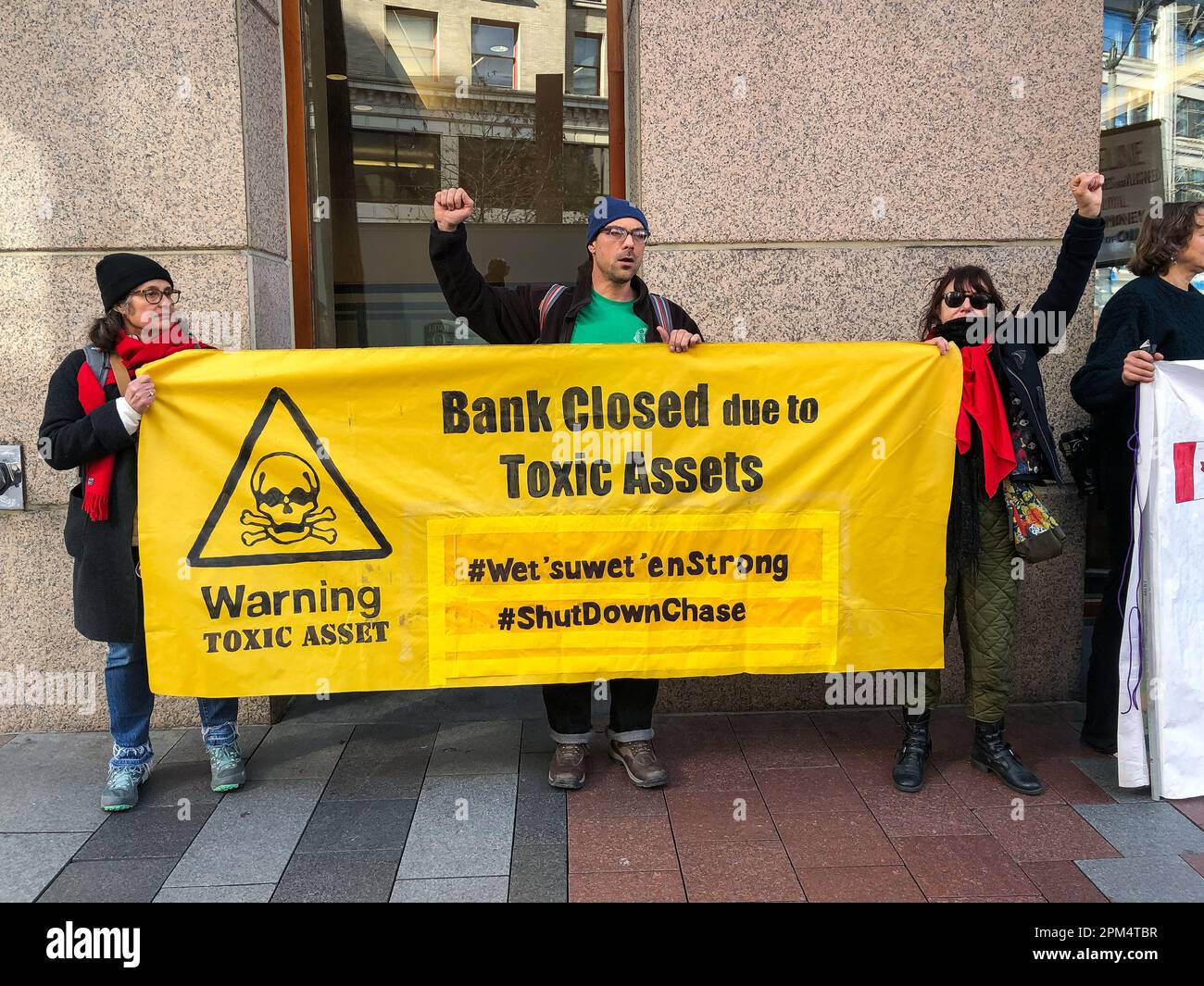 Seattle, USA - 19 Feb, 2020. Chase climate change Protest late in the ...