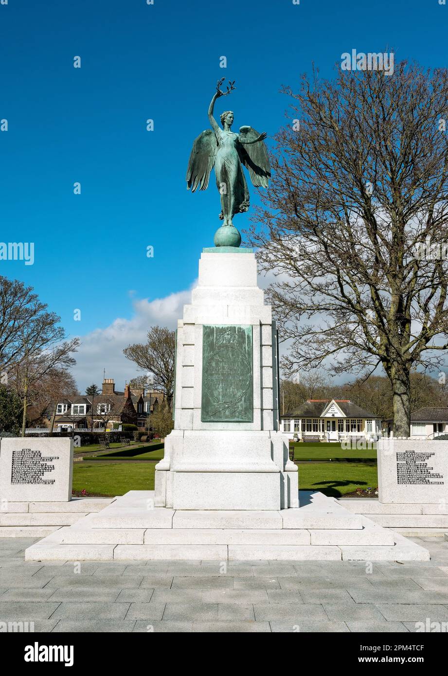 Montrose Cenotaph is in Memory of those who lost their lives in World ...
