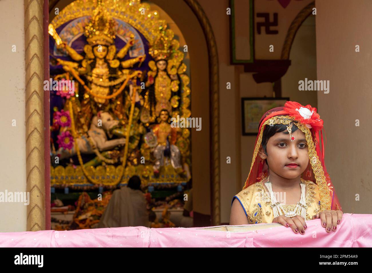 Howrah,India -October 26th,2020 : Bengali girl child in festive dress ...