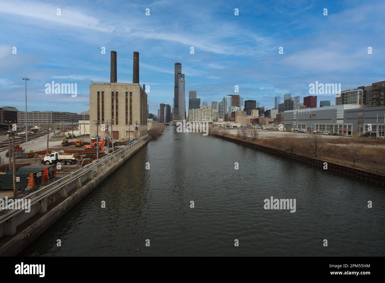 Chicago - City of Big Shoulders overlooking Chicago River with Sears ...