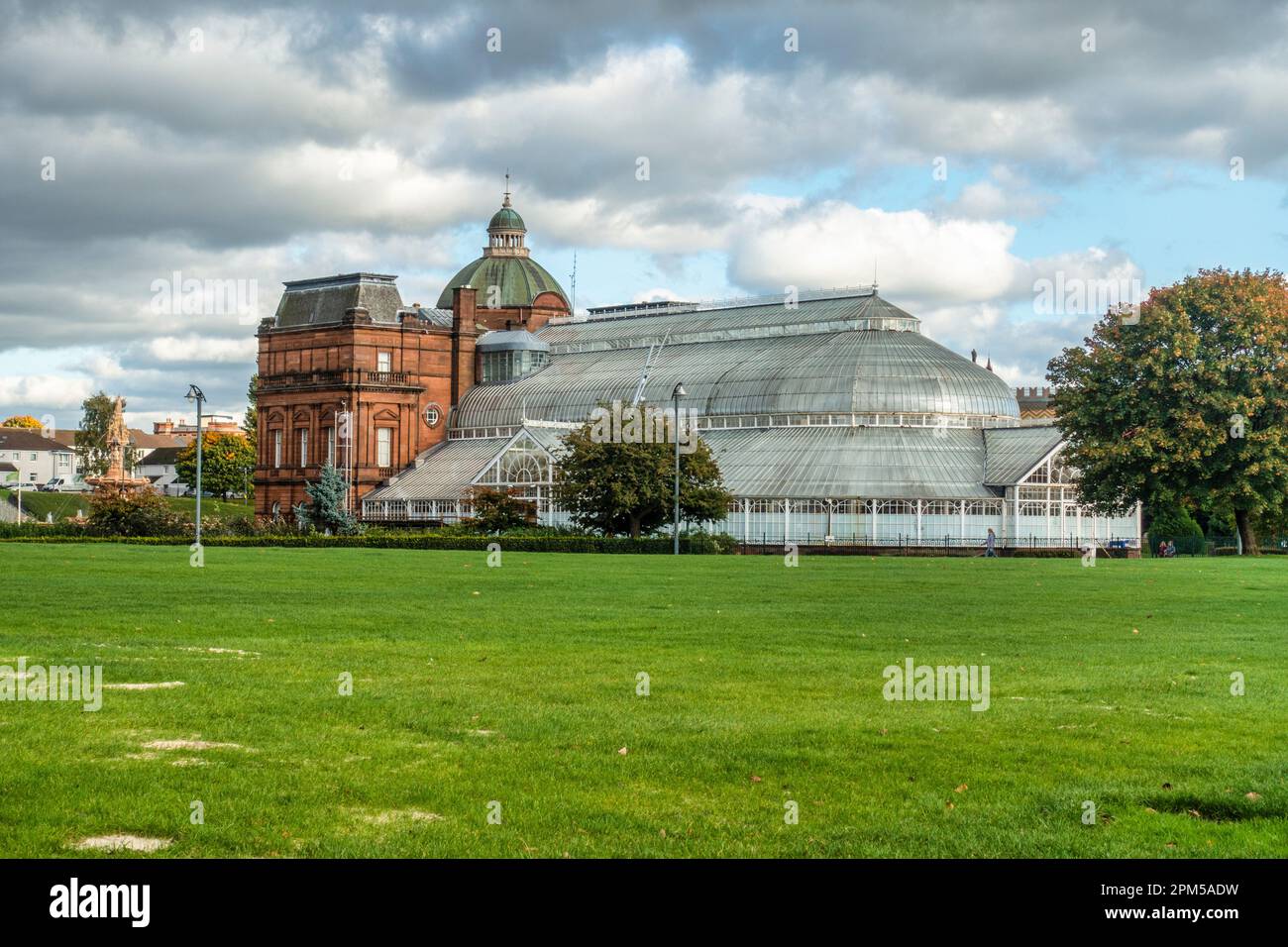The People’s Palace and Winter Gardens on Glasgow Green in Glasgow ...