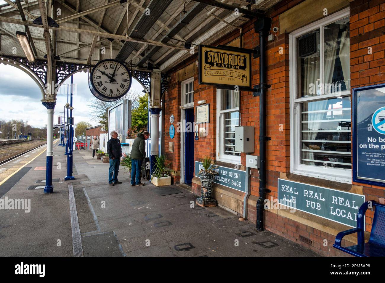 Stalybridge Station Original Buffet Bar (Est 1885) in Stalybridge ...
