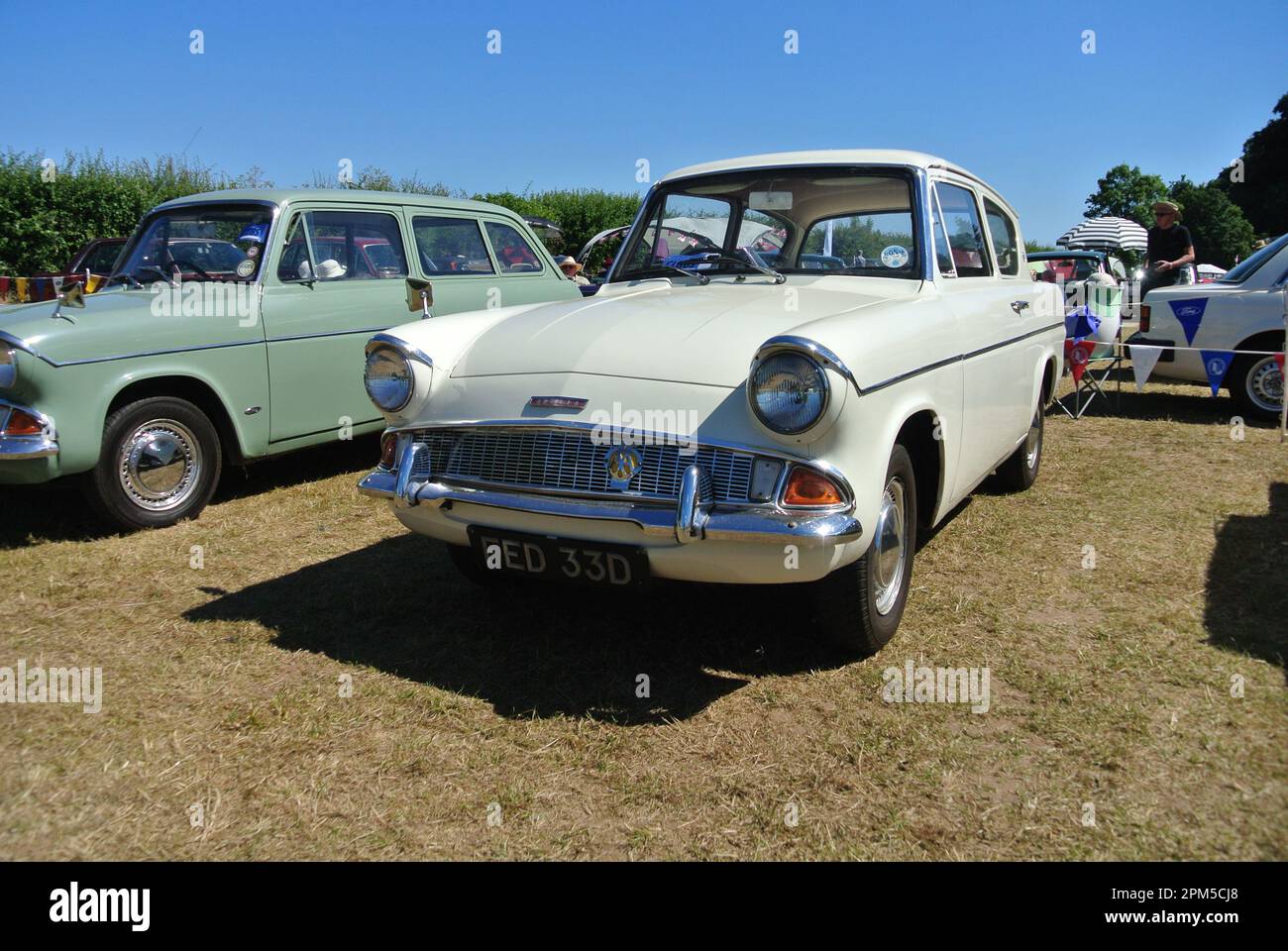 1966 registered car hi-res stock photography and images - Alamy