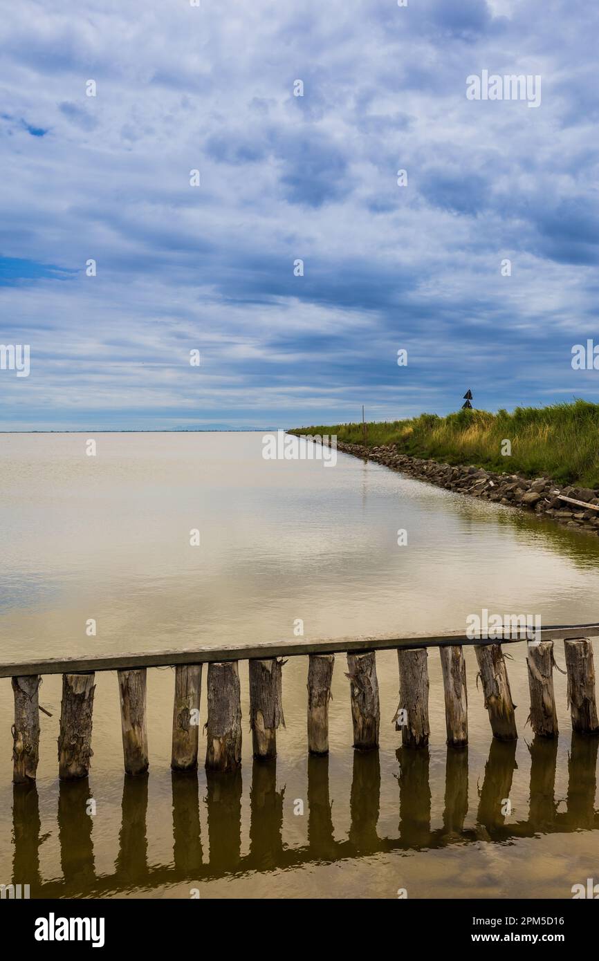 Po river park hi-res stock photography and images - Alamy