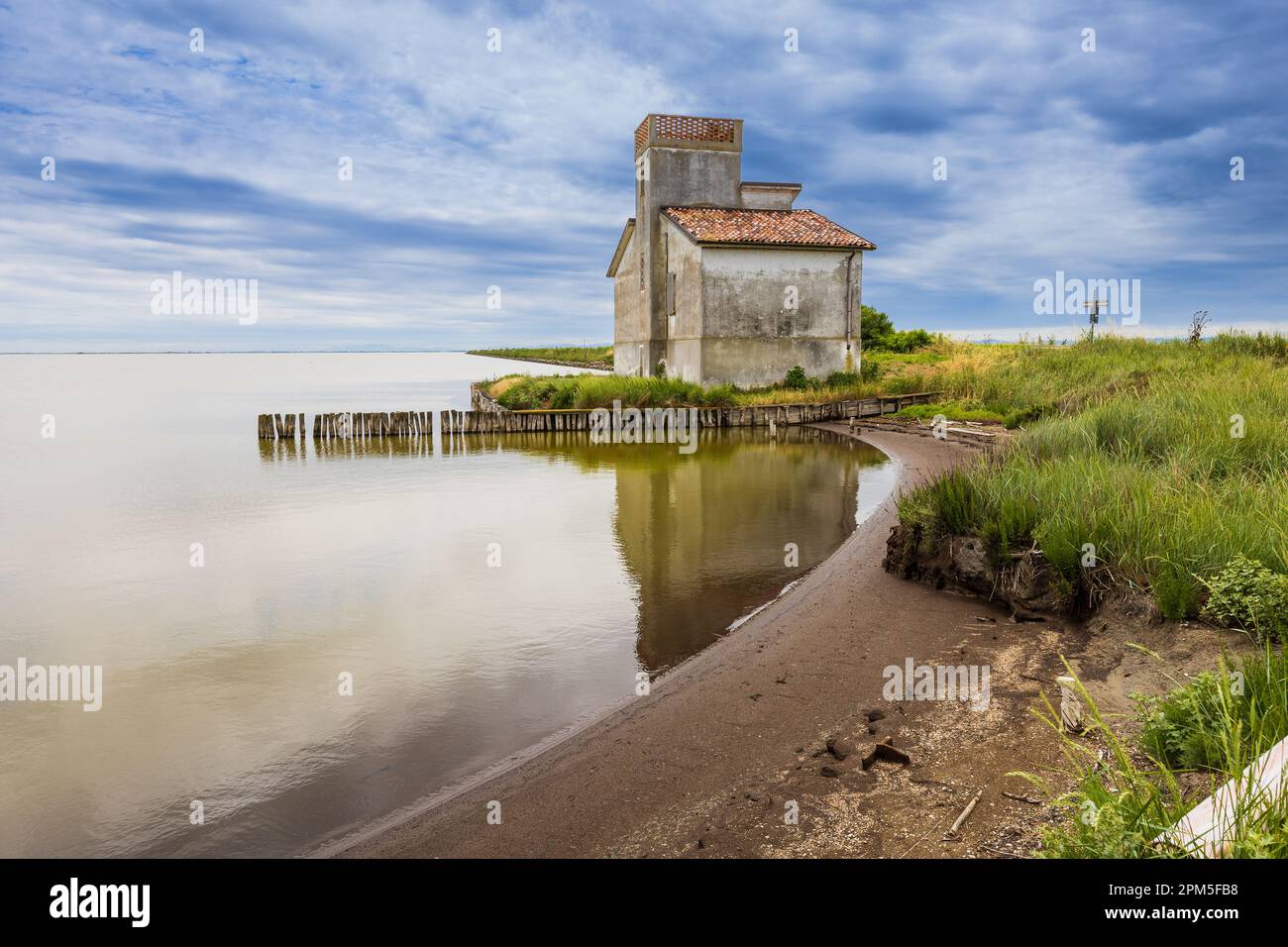 Po river delta Stock Photo - Alamy
