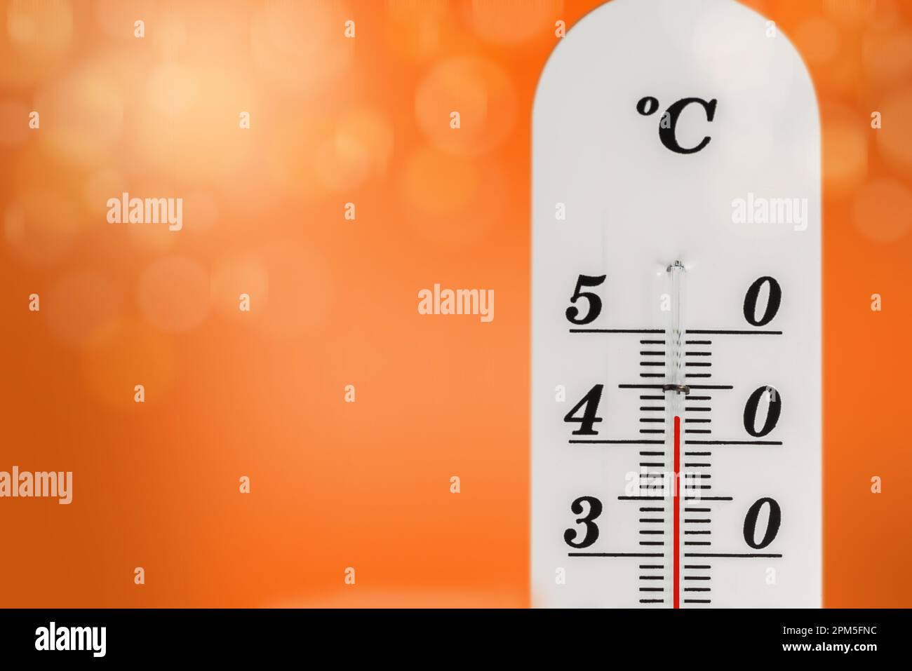 42 degrees hi-res stock photography and images - Alamy