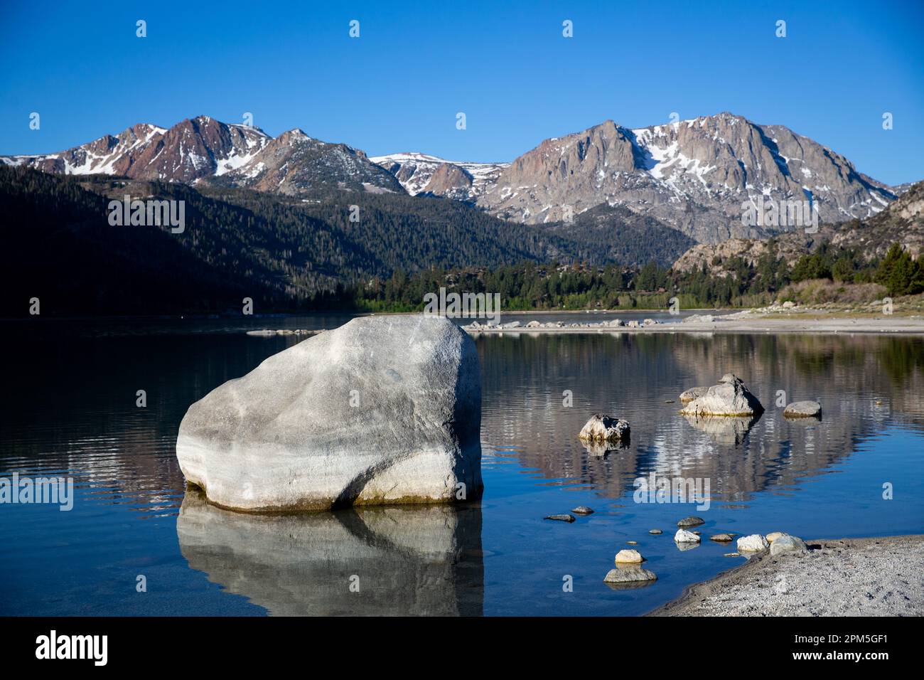 June lake california hi-res stock photography and images - Alamy