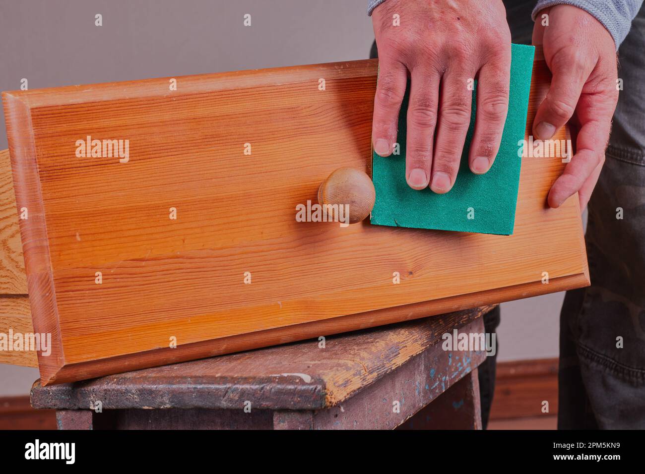 Green drawer hi-res stock photography and images - Alamy