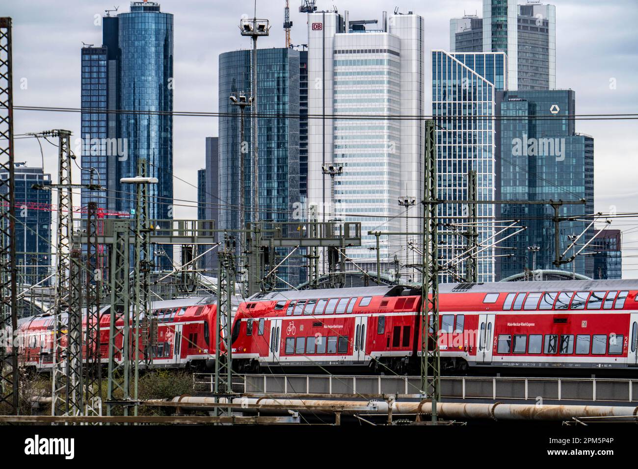 Regional train on the track in front of the main station of Frankfurt ...