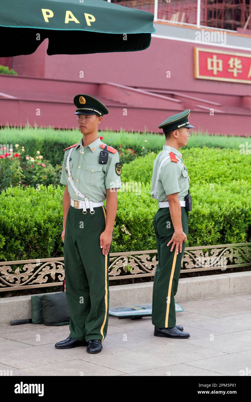 China armed police officers hi-res stock photography and images - Alamy
