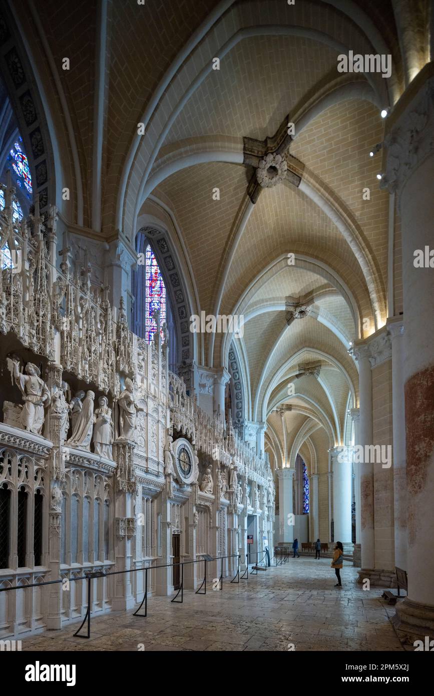 The choir wall, Chartres cathedral, France Stock Photo - Alamy