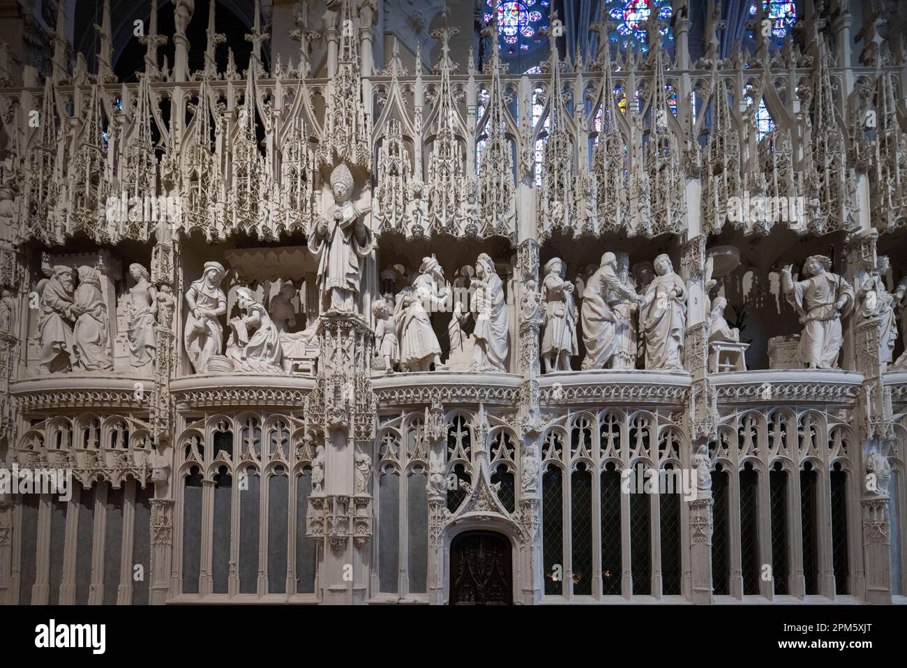 The choir wall, Chartres cathedral, France Stock Photo - Alamy